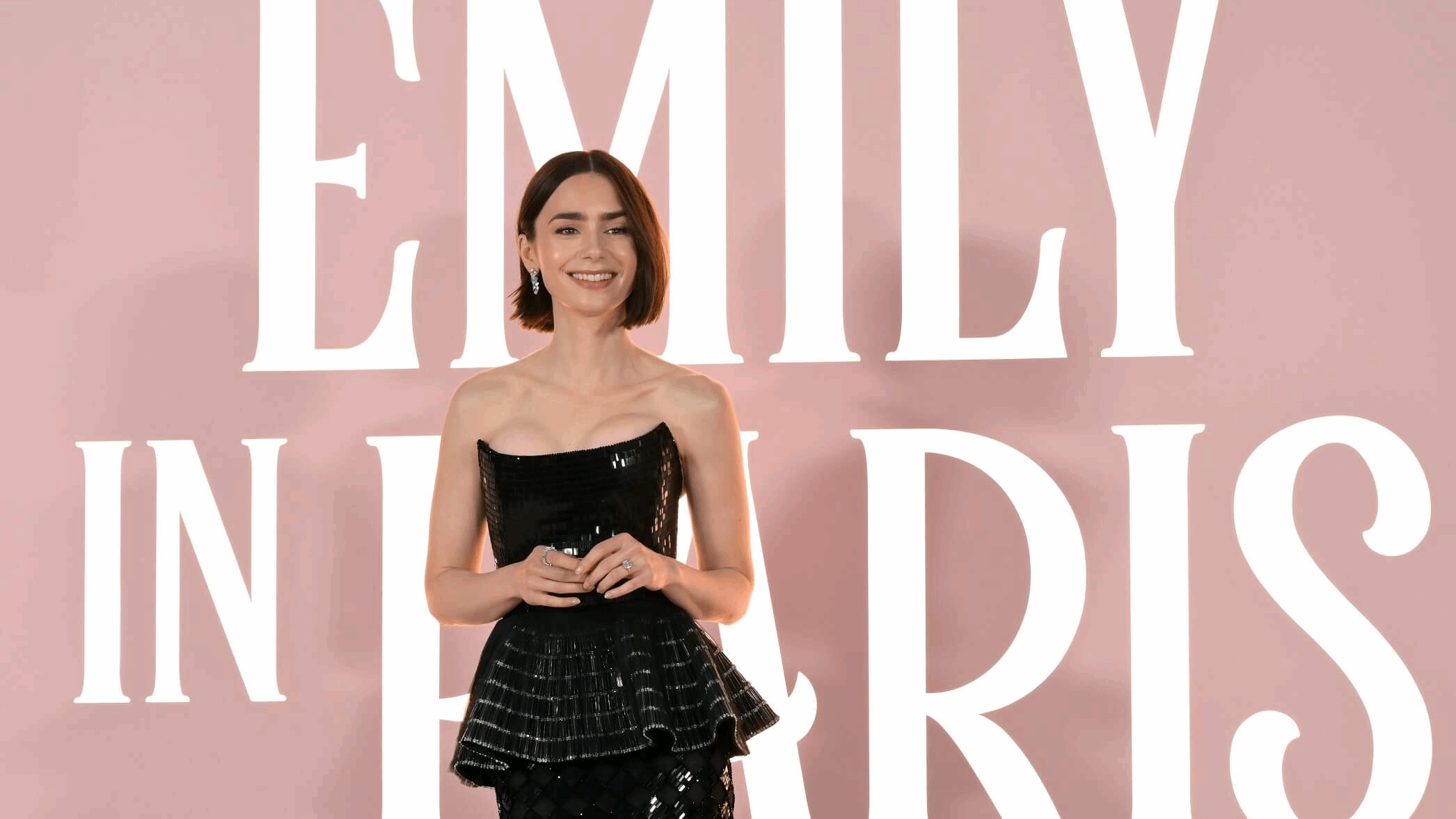 Emily in Paris and Beyond - Eurobound Tours